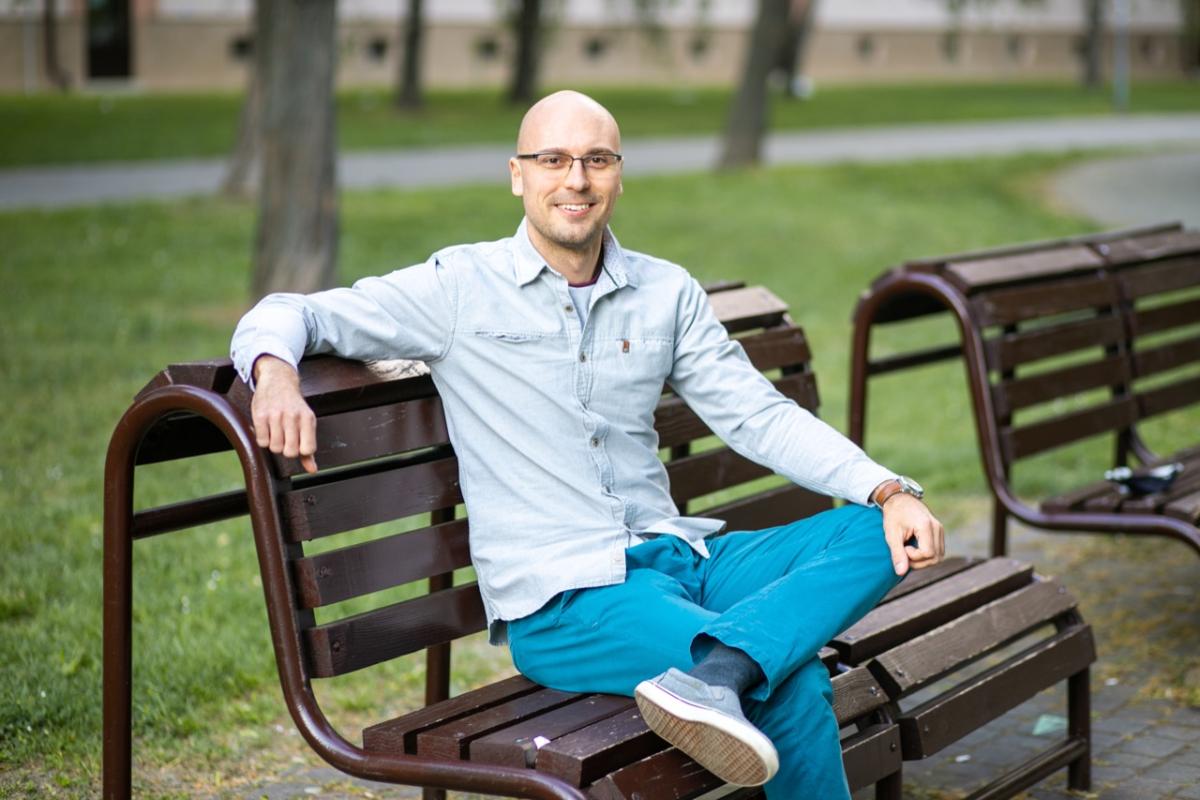 Matej Zámečník a rozprávky, ktoré môžu zachrániť svet - Spokojná mama